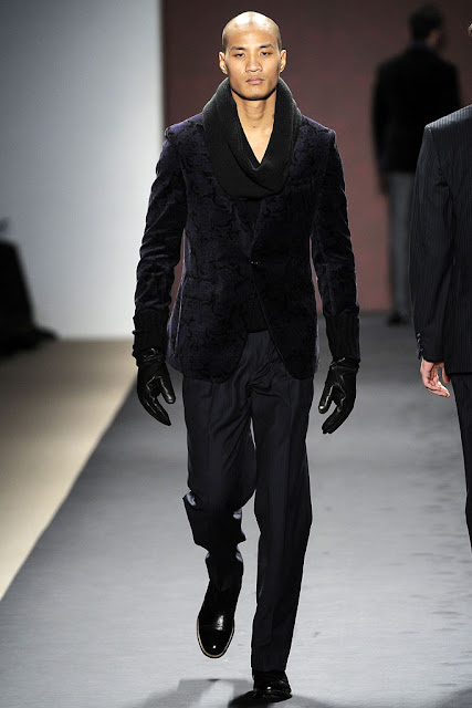 MALE MODEL PAOLO ROLDAN