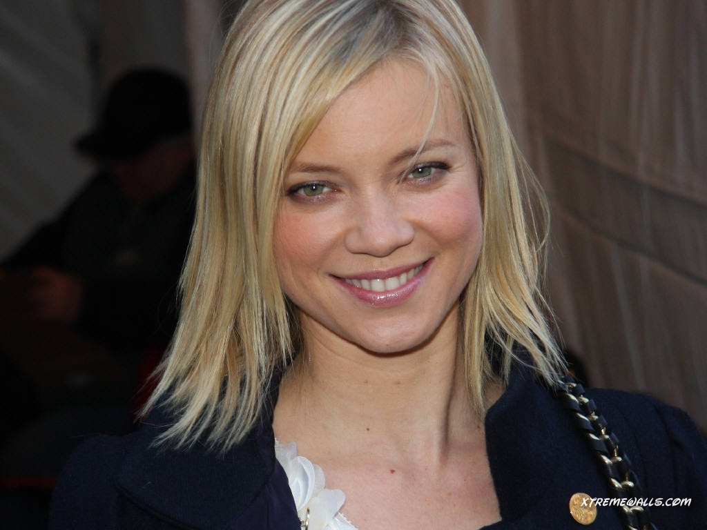 Amy Smart Sexy Wallpapers Amy Smart Beautiful Smile
