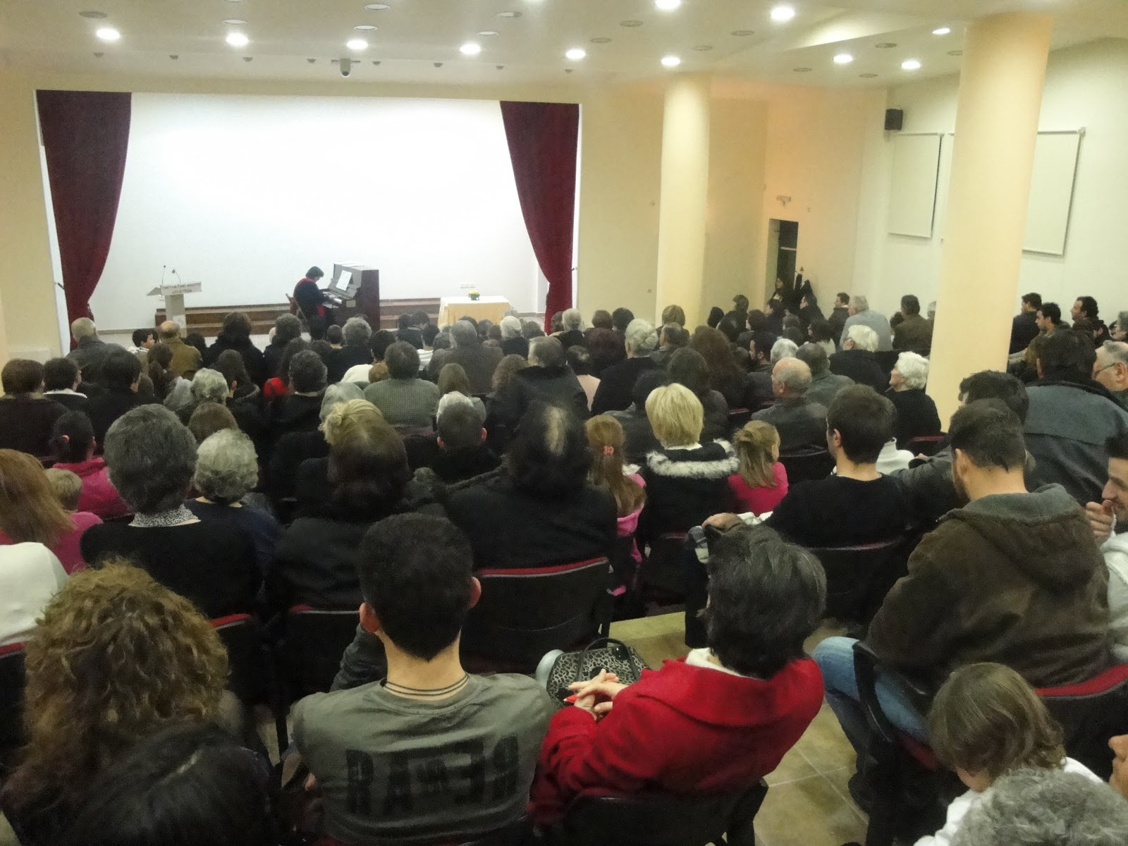 ΘΗΒΑ GR: Εκοψε την Πιτα το Πνευματικο Κεντρο ΛΕΥΚΤΡΩΝ