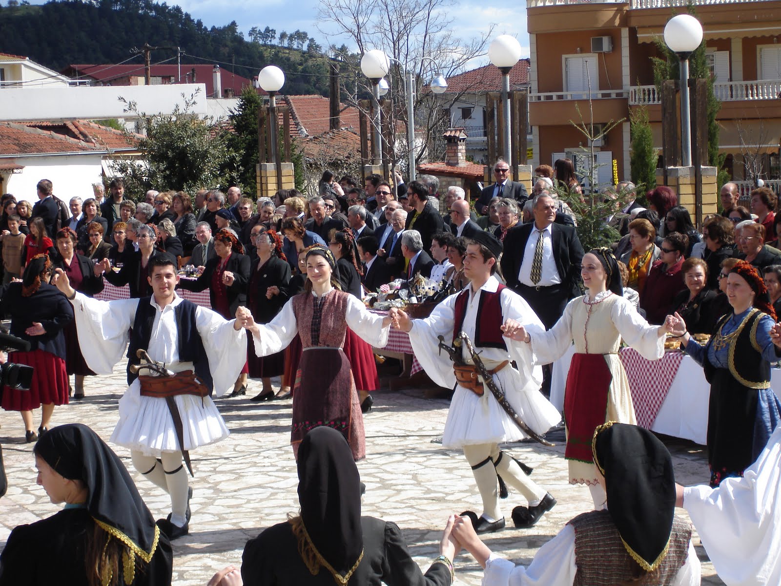 ΚΑΡΑΪΣΚΑΚΗΣ ΜΑΥΡΟΜΜΑΤΙΟΥ [karaiskakis-Mavrommatiou ]: ΑΠΟ ΤΗΝ ΕΚΠΟΜΠΗ ...