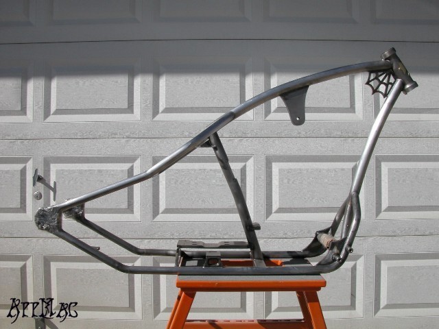 Applied Machete: Single downtube CFL frames.....