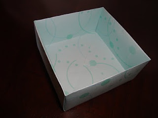 my petite purse: 8 Steps to make your own Origami Treat Box