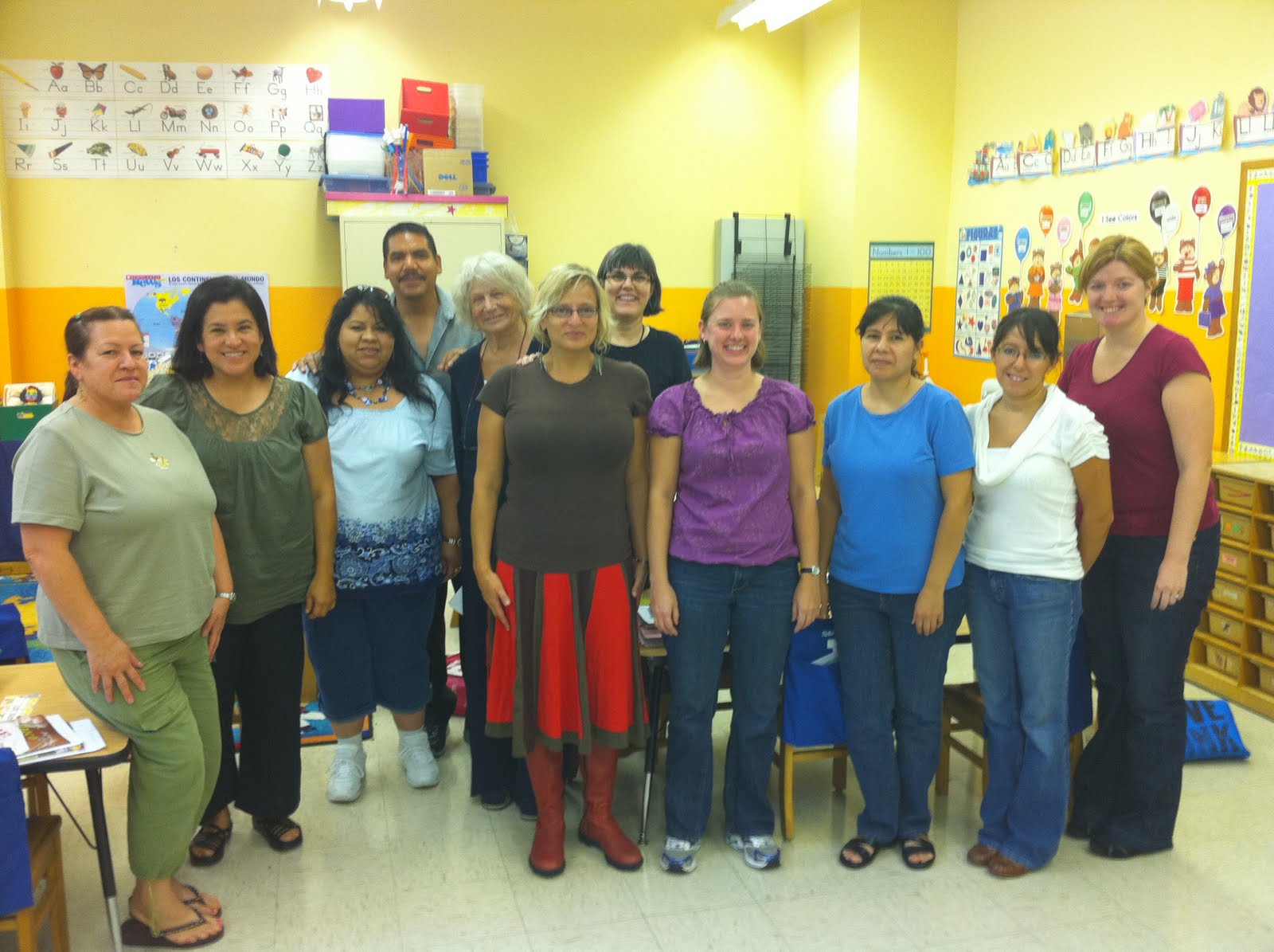 Mike Klonsky's Blog: Deb Meier visits Telpochcalli