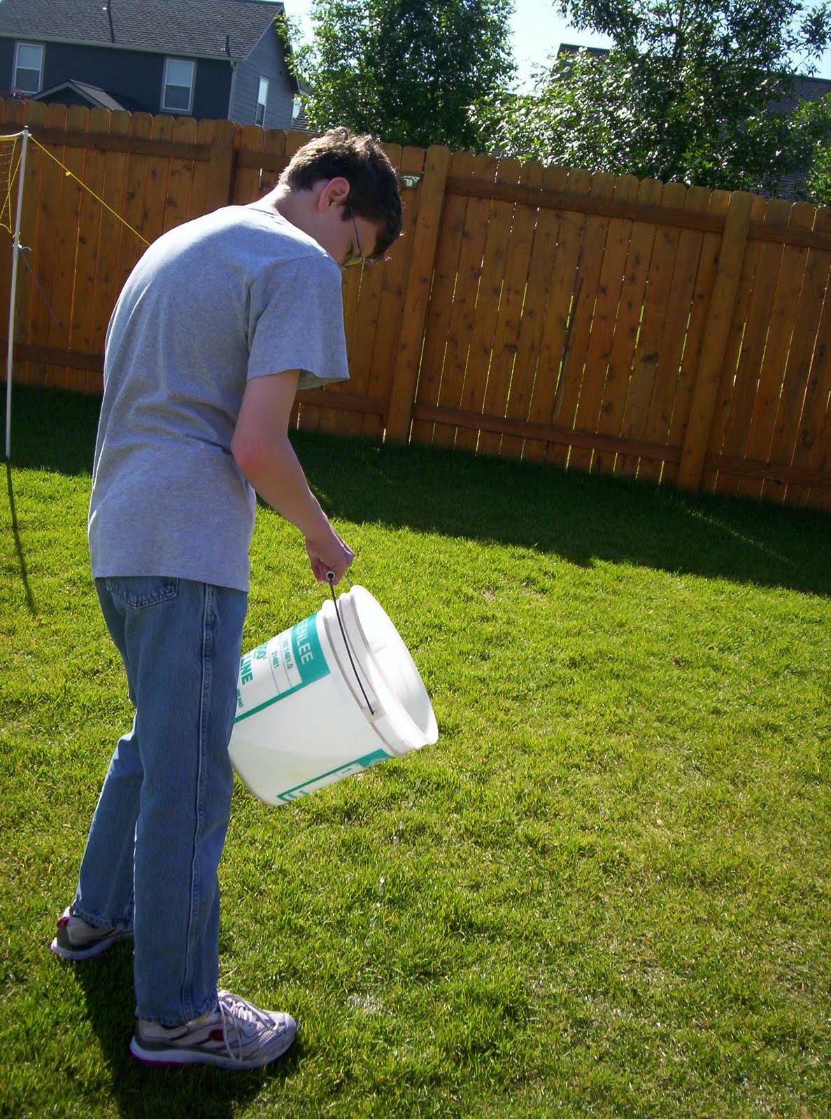 Almost Unschoolers: Newton's Laws and a Bucket of Water