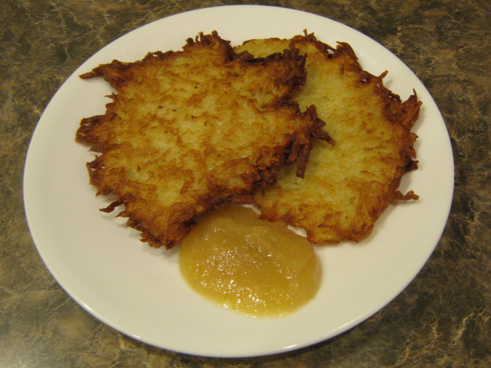 Almost Unschoolers: Lots of Latkes
