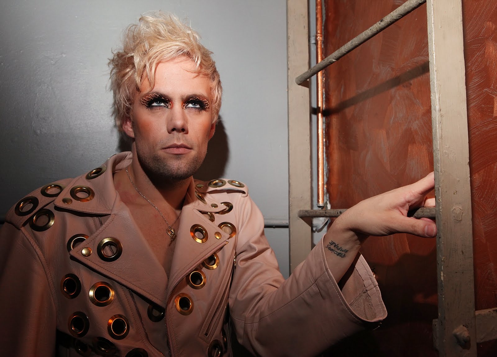 3snaps - Mihal Freinquel: When Style Meets Music: Justin Tranter of ...