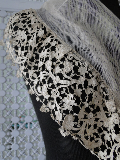 Buyer & Seller of Antique Lace, Fine Linens, Vintage Clothing, Haute ...