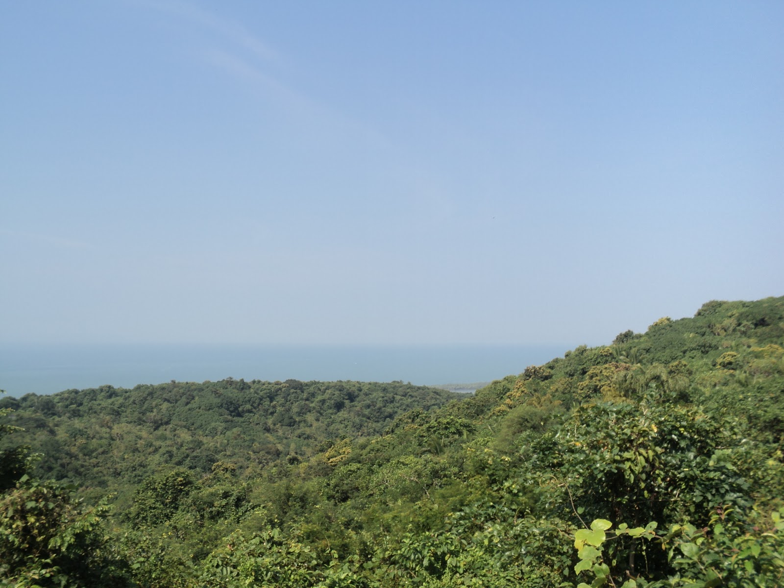 RESORTS OF INTEREST: UTHRADAM HILL RESORTS EZHIMALA TOP,KANNUR-top sea ...