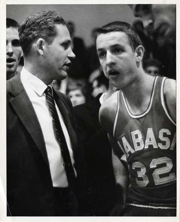 thewarrior: A short history of Warrior Basketball