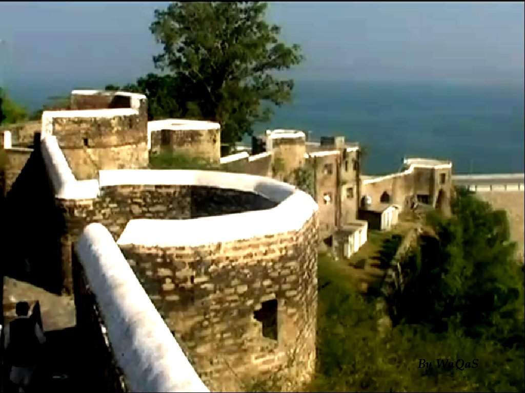 Jhelum City: Mangla Fort