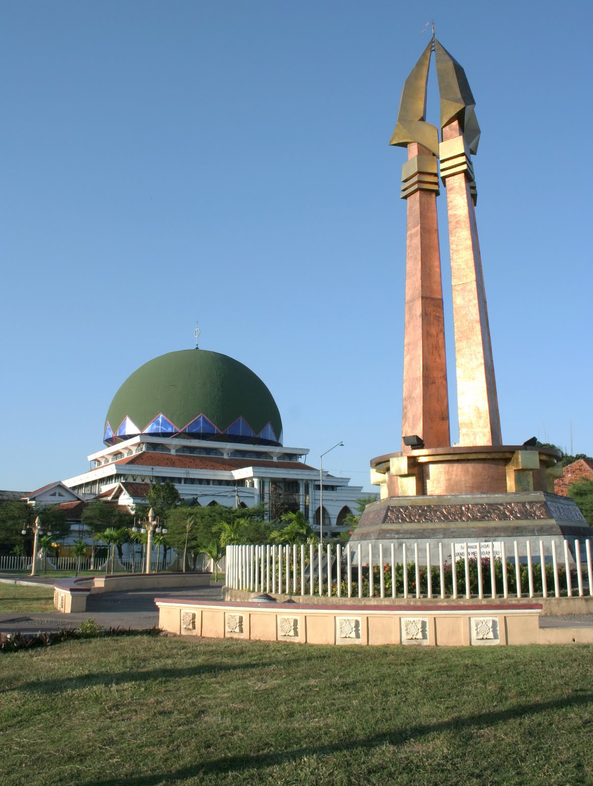 Selayang Pandang Kota Sampang | Selamat Pagi Indonesia