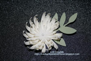 Organized Chaos...: Dimensional Paper Flowers