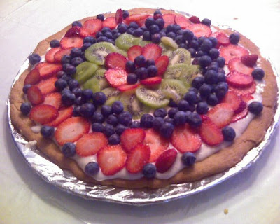 Tasty Treat Thursday: Fruit Pizza | Confessions of a Stay-At-Home Mom