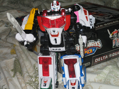 Rory's Toy Den and Reviews: Power Ranger SPD Delta Robot