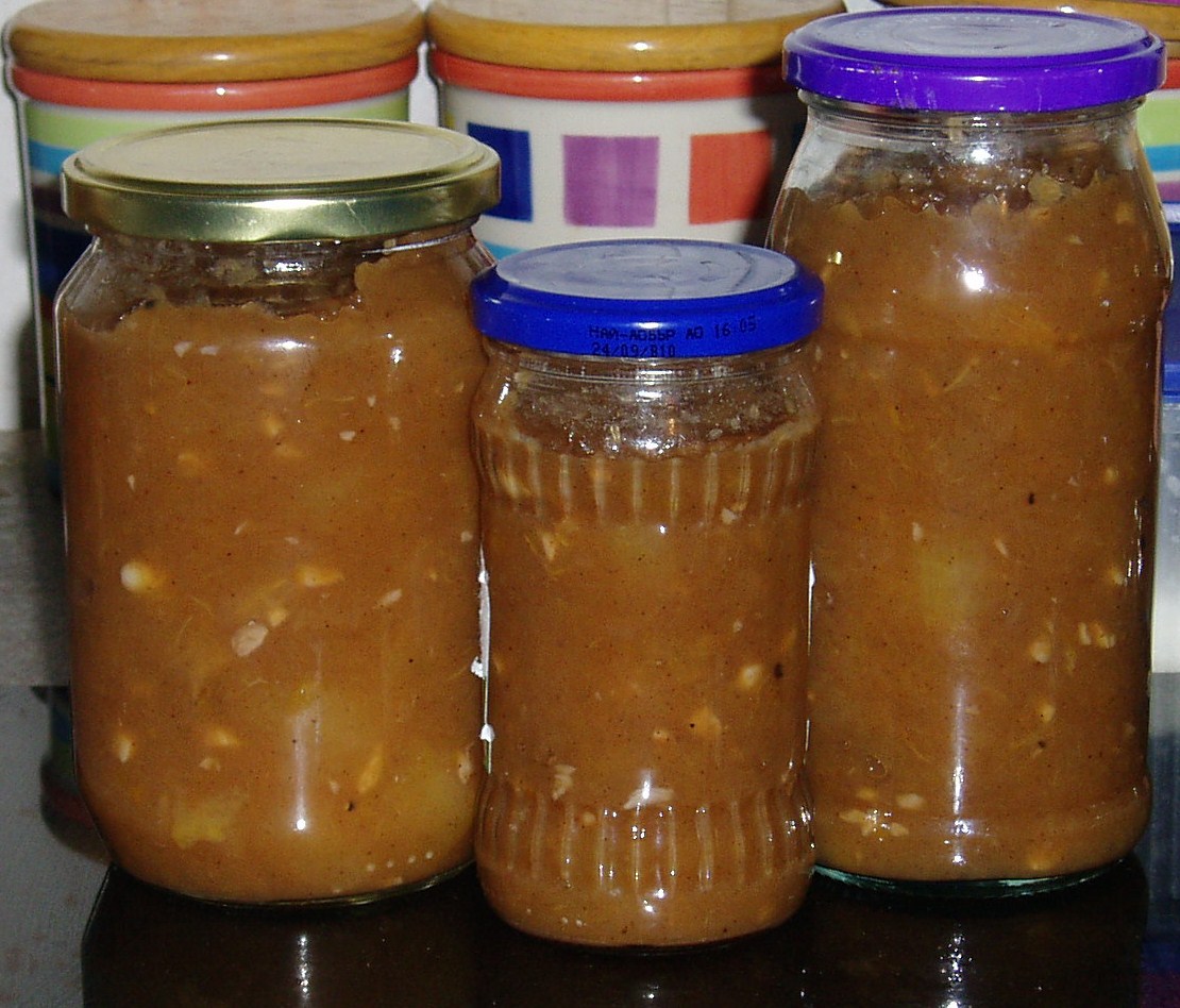 Bulgarian Village Recipe's: Apple Marrow & Corgette No Onion Chutney