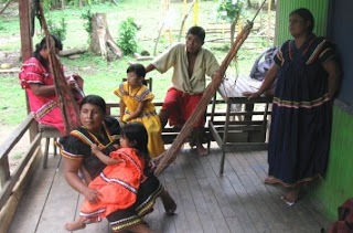 Amigos y amigas de la comunidad Ngobe: Algo de historia del pueblo Ngäbe