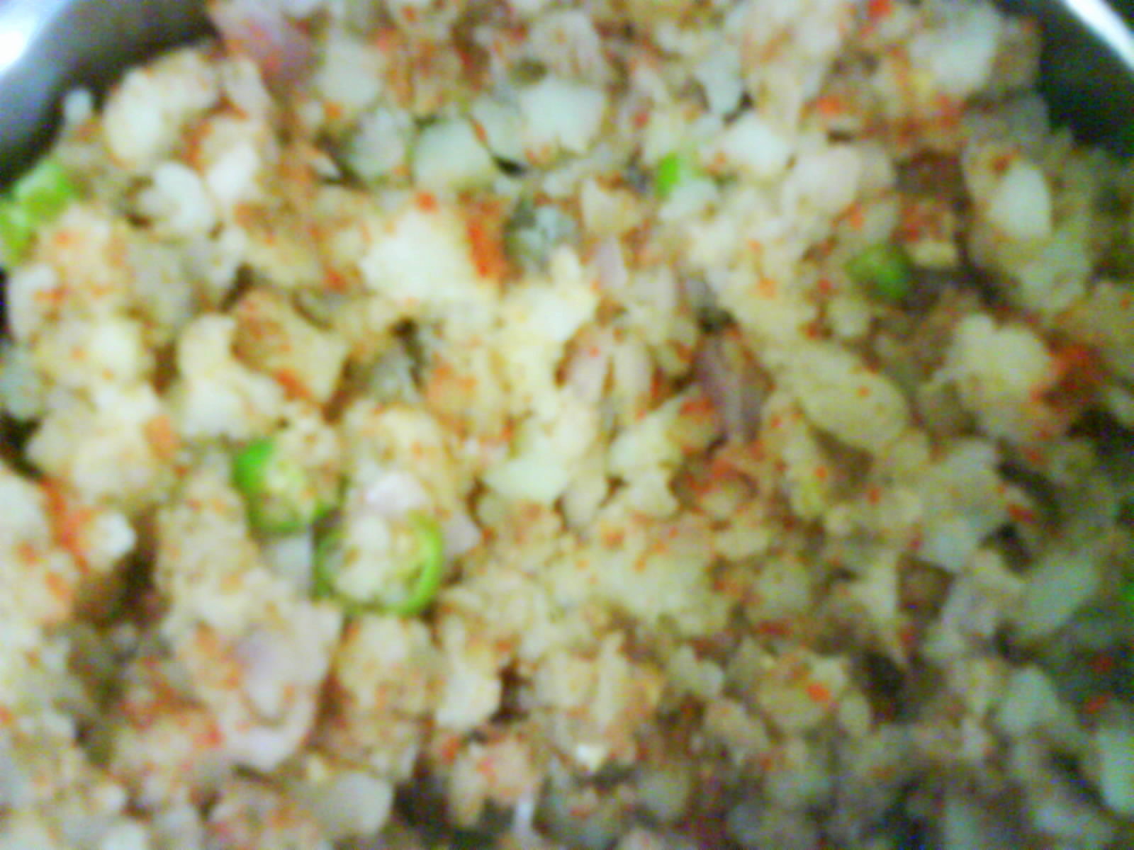 From mumma's kitchen: Aloo-pyaaz ka Paratha (Potato-Onion Paratha)