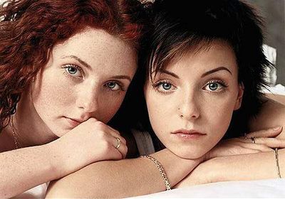 t.A.T.u Musics: Historia do grupo t.A.T.u