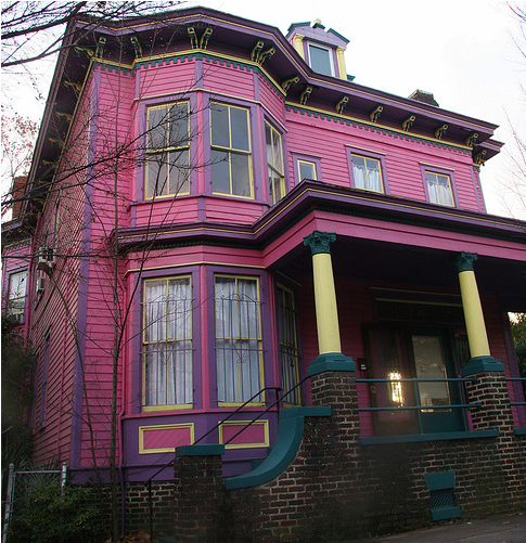 iloveLittle Pink Houses for You and Me!!!