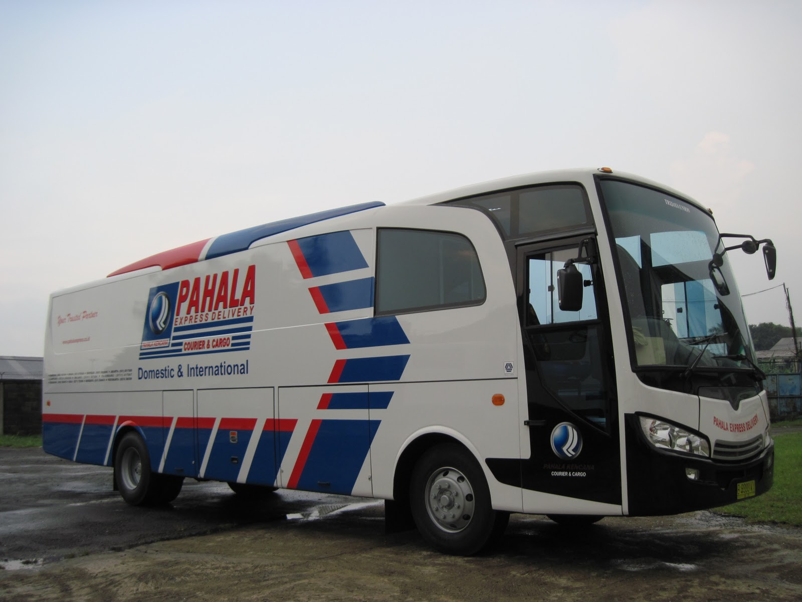 www.baloghelmi.blogspot.com /: cargo bus domestik & international