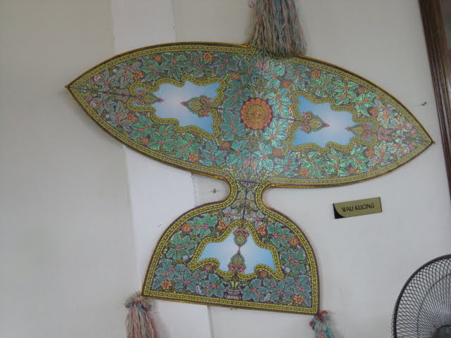 KSJJ2c Reporters: Pictures on Layang Layang Museum