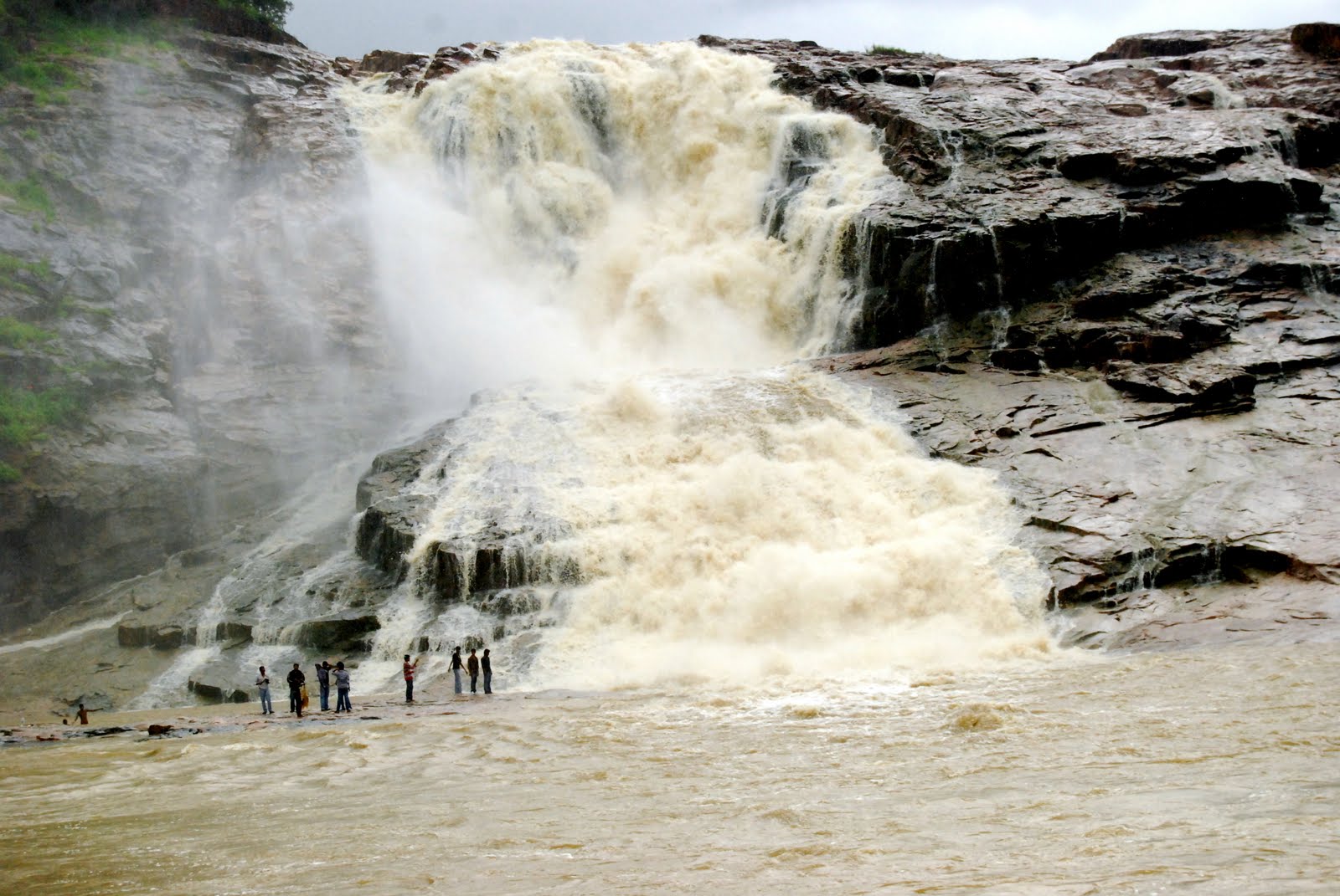 My Travel & Photography: Kuntala Falls