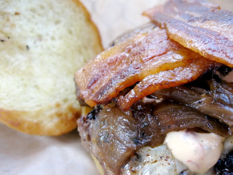 The Food Abides ™: Hi-ho, the derry-o - Farm Burger