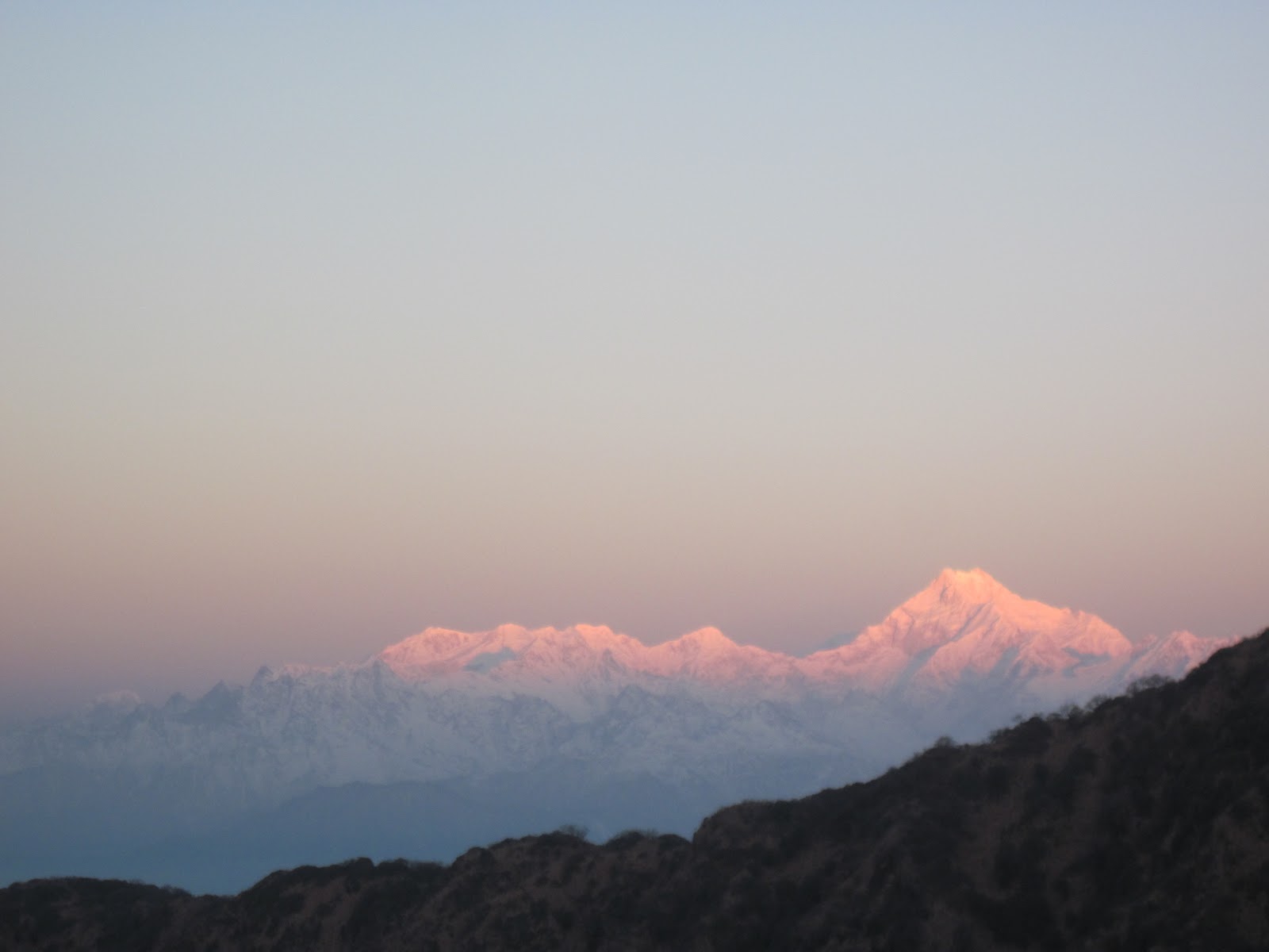 THE RESHI RETREAT & FARMHOUSE: sunrise from Zuluk