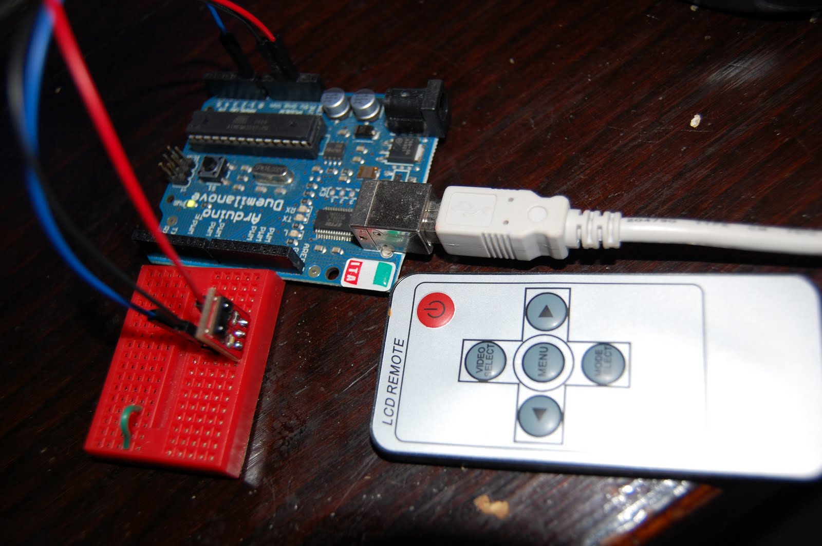 Art and technology research (arduino): Sensor 08 IR Receiver Breakout