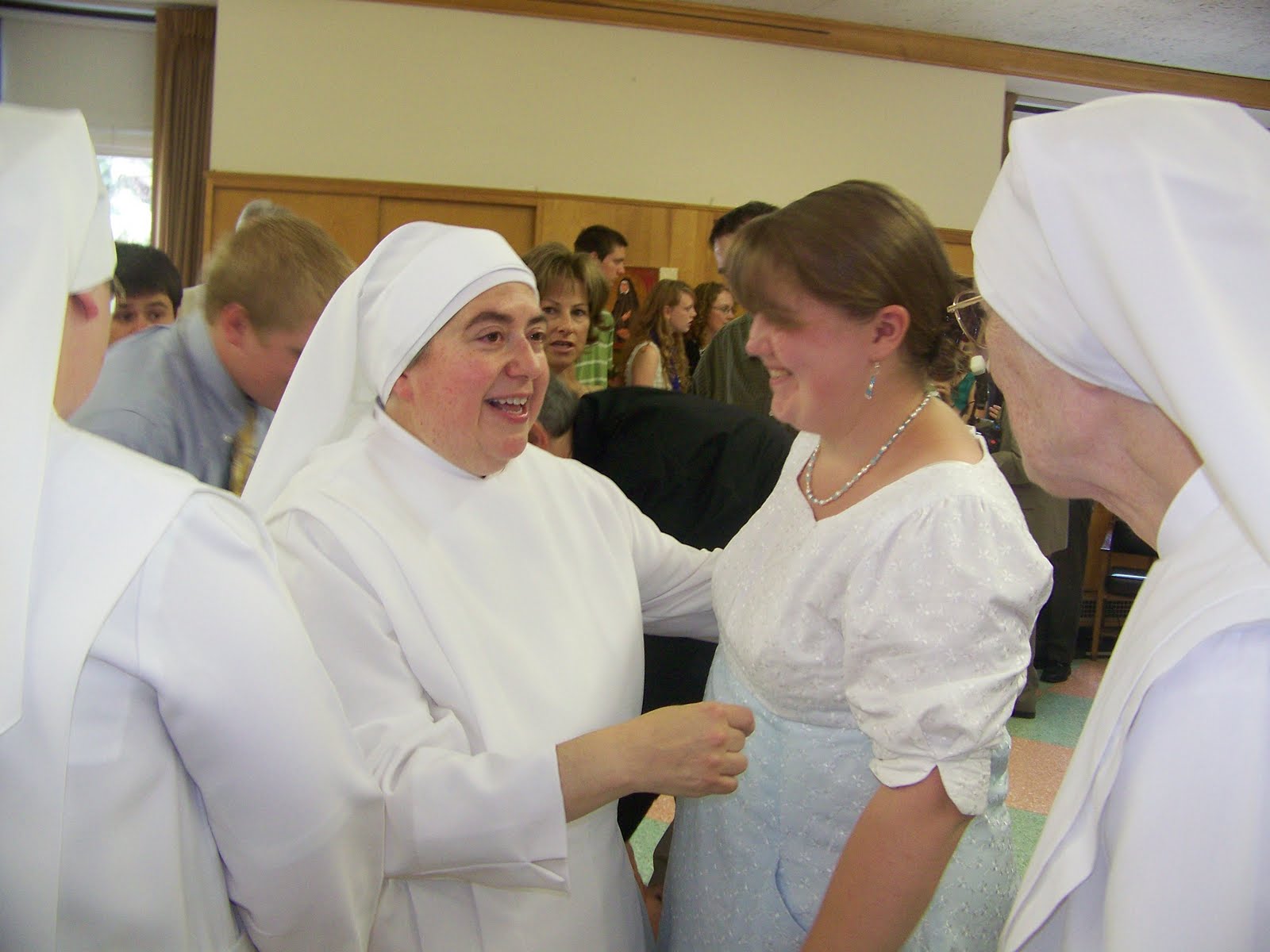 Doctor fulfills dream by working to become nun