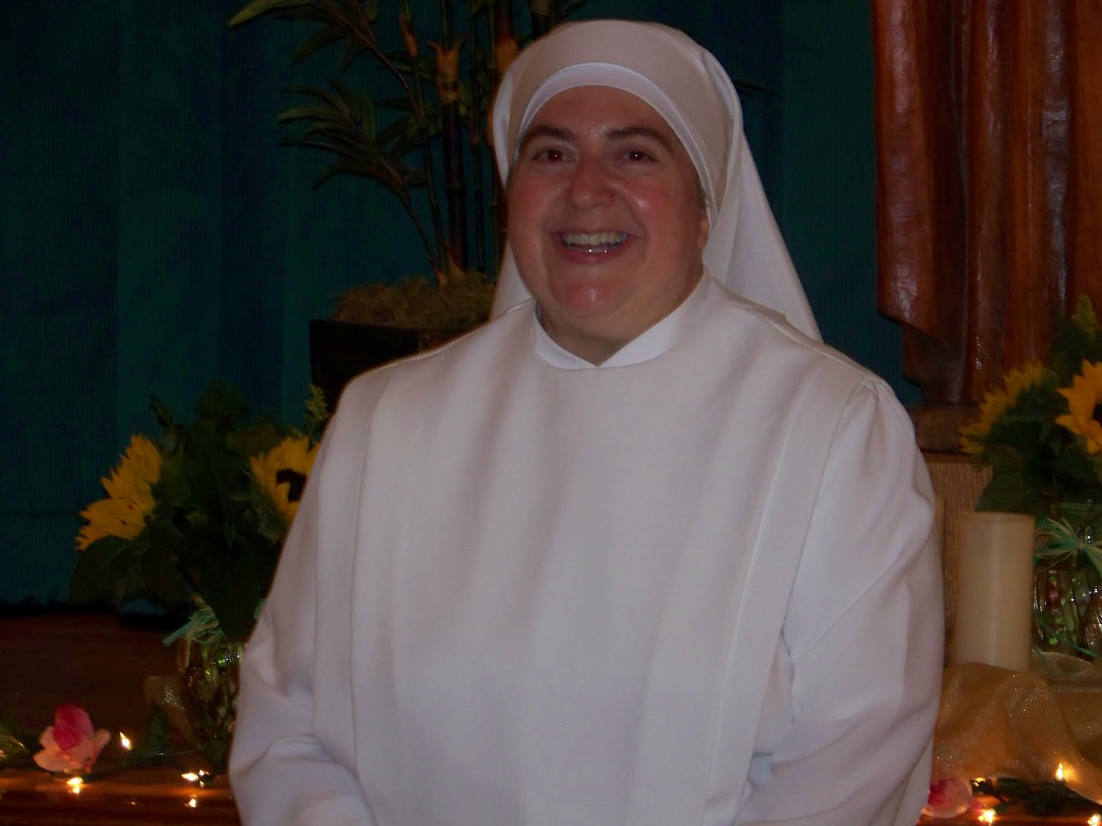 Doctor fulfills dream by working to become nun
