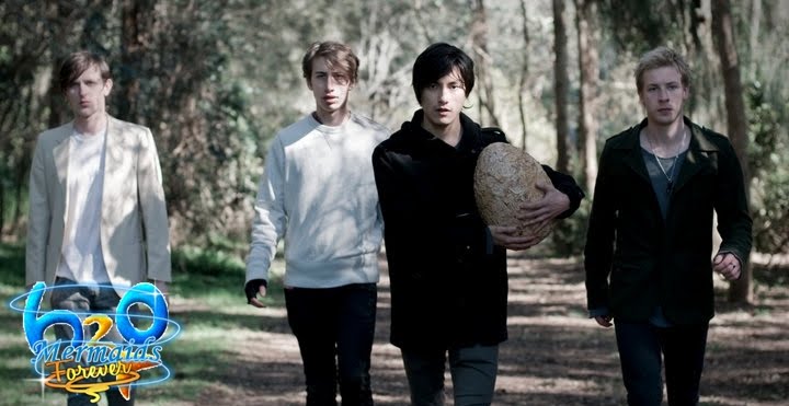 H2O Just Add Mermaids: Photoshoot de Angus McLaren e Jamie Timoney.