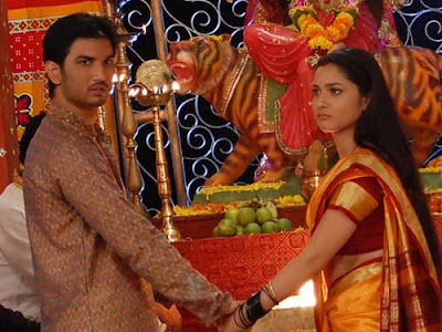 Crazy Hindi TV Serials: Hindi TV Serial - Pavitra Rishta - Manav ...