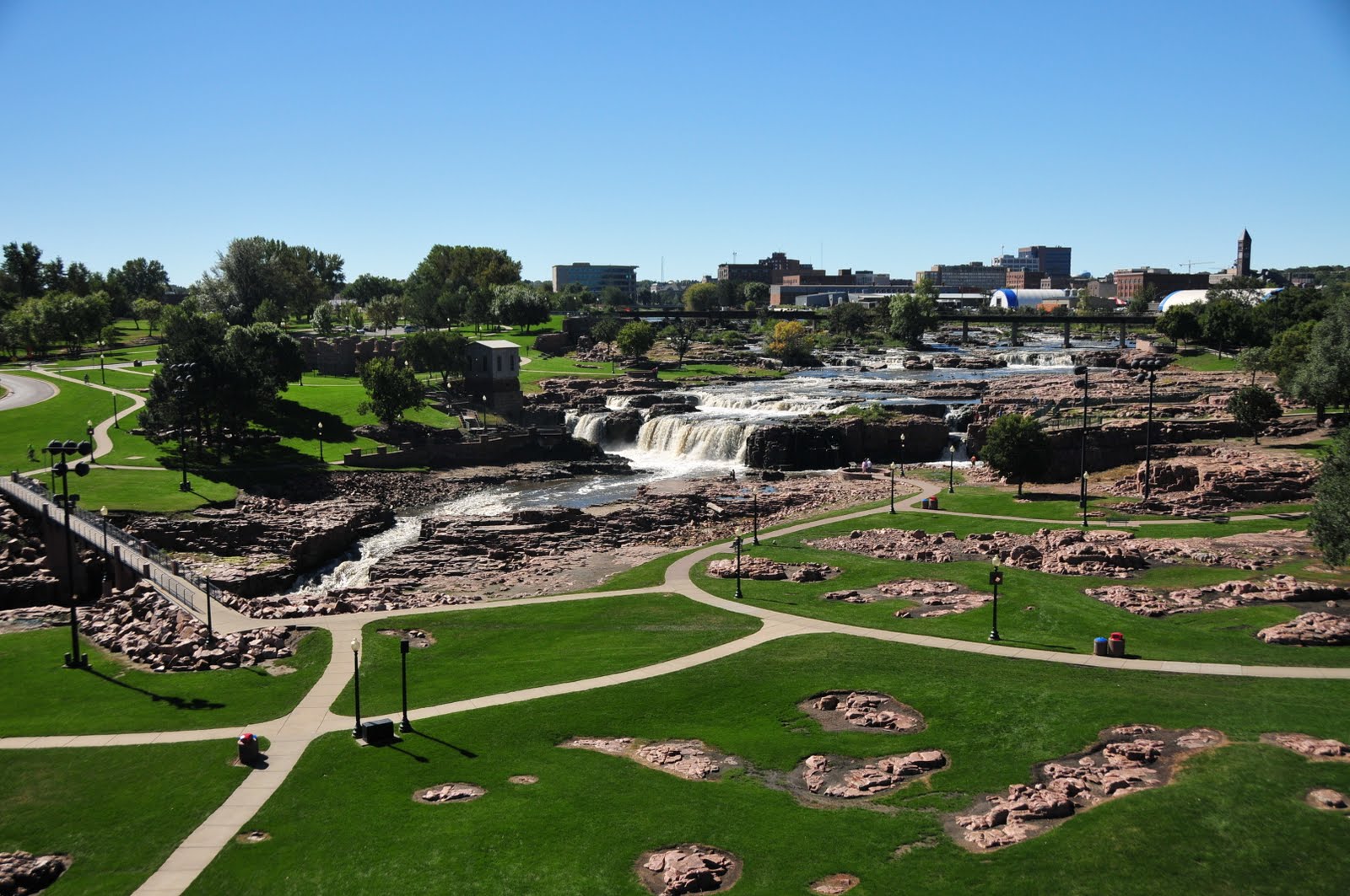 The Little Lens Travel Blog: Sioux Falls South Dakota