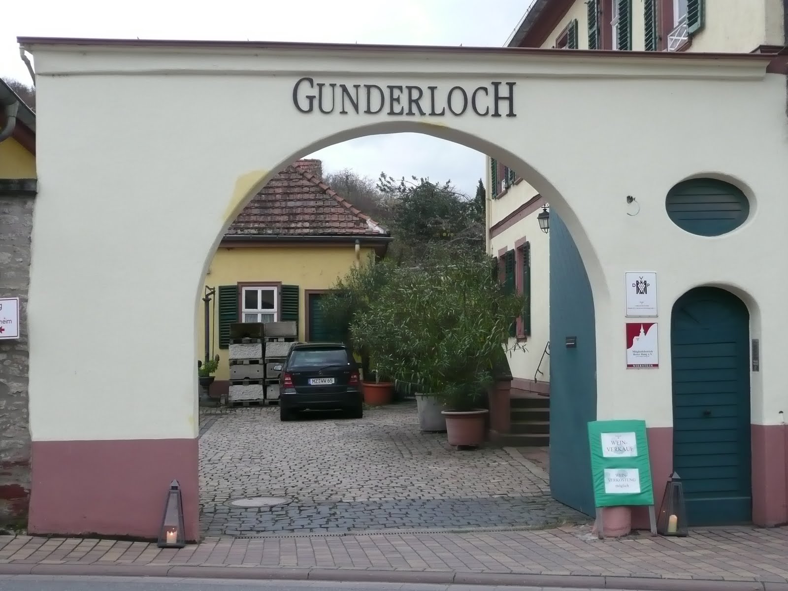 schiller-wine: Visiting Agnes and Fritz Hasselbach at their Weingut ...