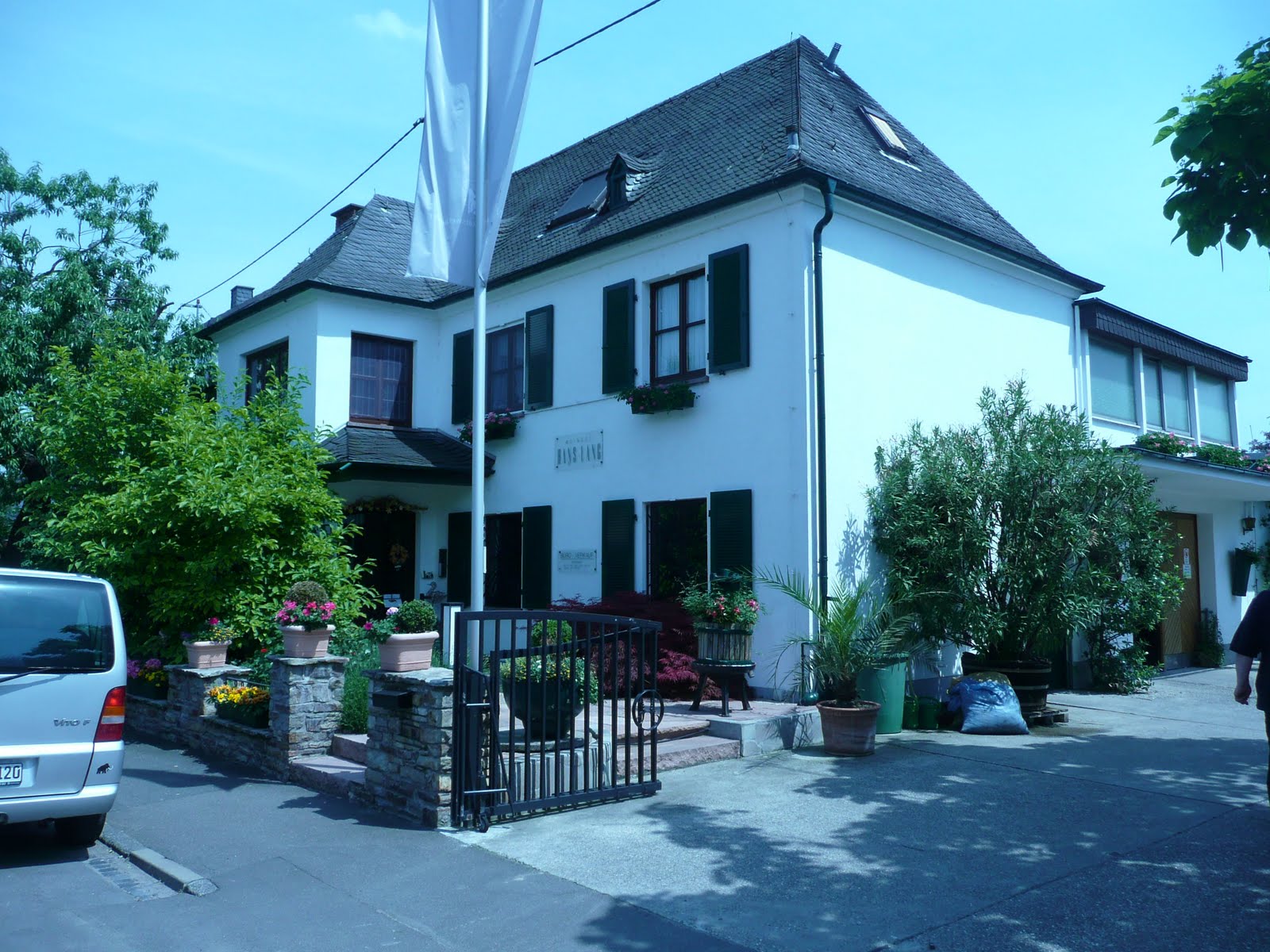 schiller-wine: Weingut Hans Lang, Hattenheim in the Rheingau: Eva Raps ...