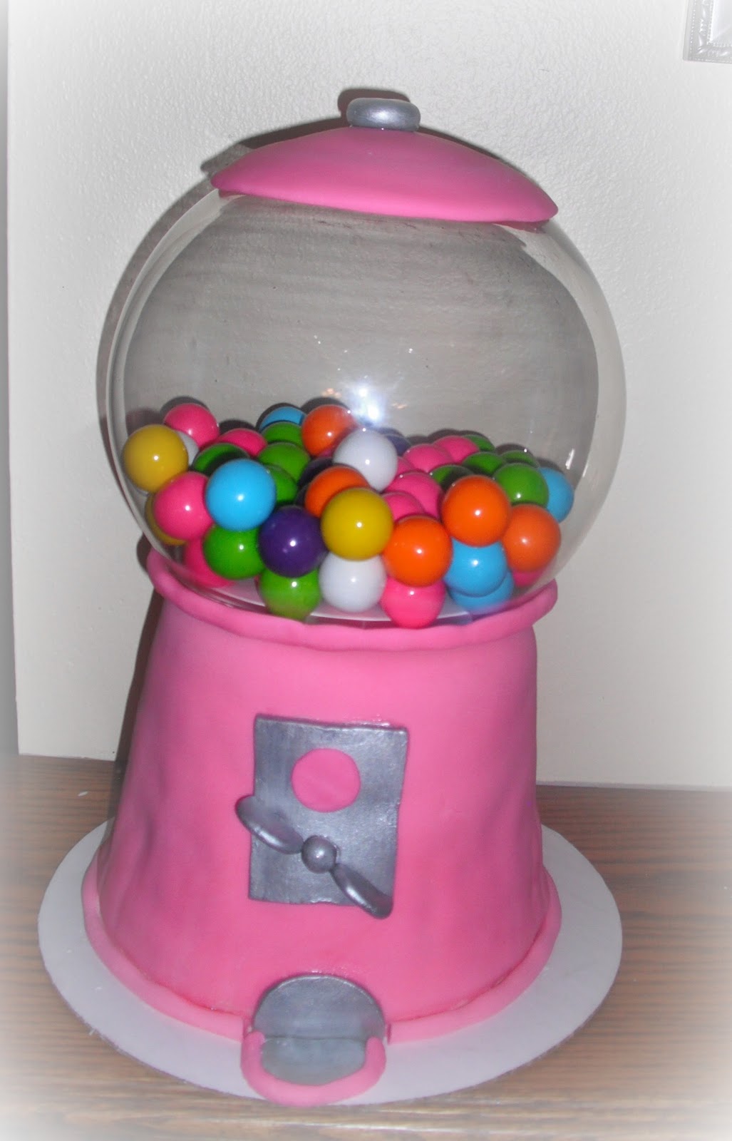 Sassy Sweets Cakes & Treats: Bubble gum takes me back to childhood