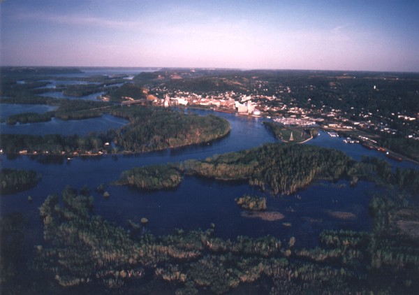 The Flying Mikan: Red Wing の風景