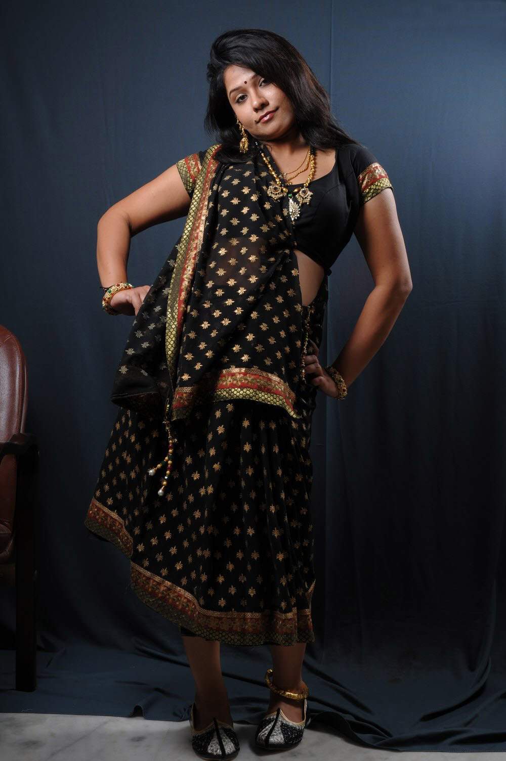 LATEST MOVIE MASALA: Jyothi Masala Actress in Black Saree Pictures