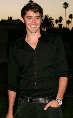 Breaking Dawn - Twilight Saga: Lee Pace as Edwards BFF(Garrett) in ...