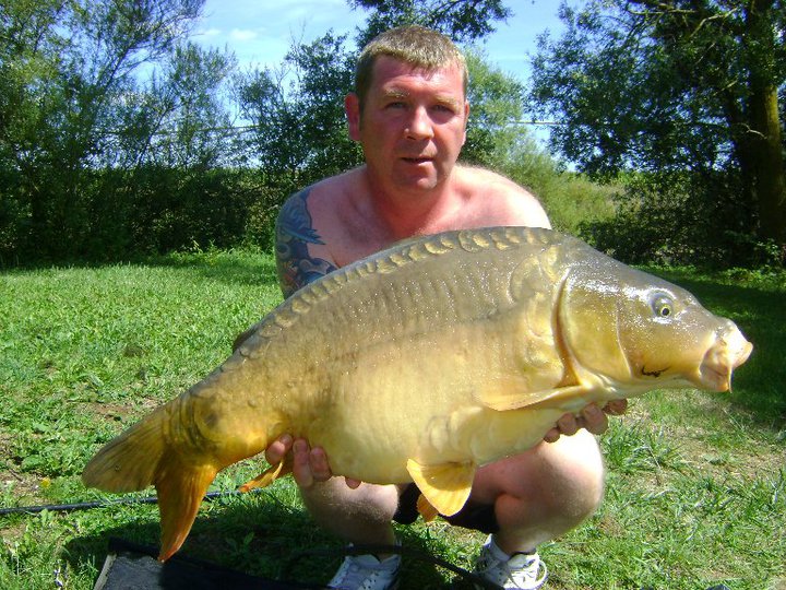 Carp fishing with Hortonfishing.com: Graviere de la Traque : John ...