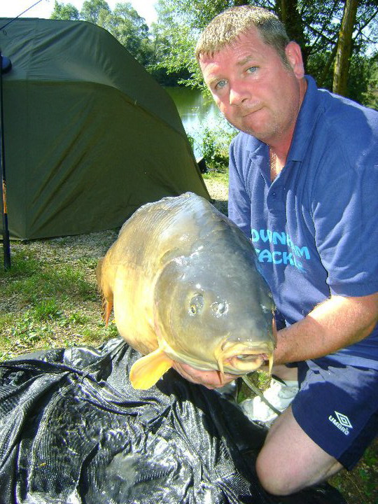 Carp fishing with Hortonfishing.com: Graviere de la Traque : John ...