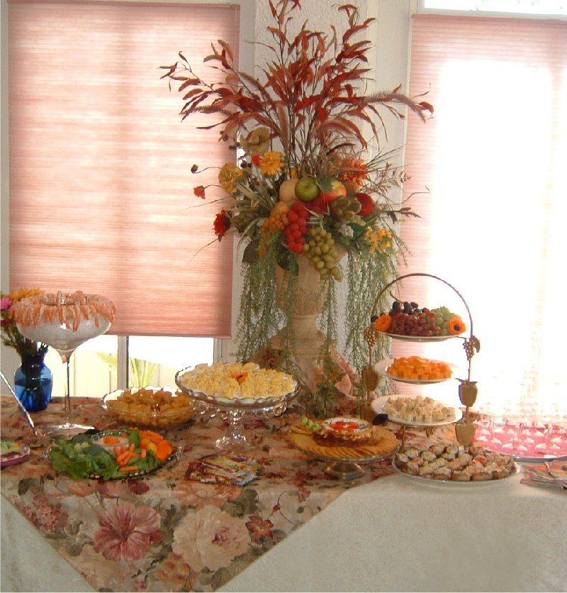 Fall themed party table | Life and Linda