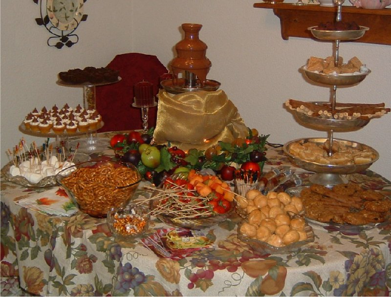 Fall themed party table | Life and Linda