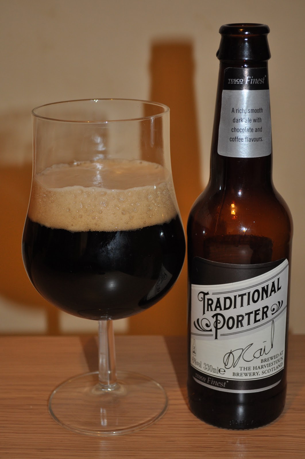 Blood, Stout and Tears.: Anchor Porter Vs. Tesco Finest Traditional Porter