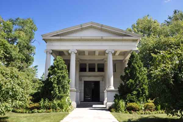 All Things Cleveland Ohio: The Wade Chapel