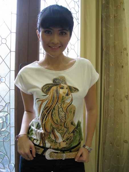 collection sexy women: Ida Ayu Kadek Devi Beautiful Actress Indonesia