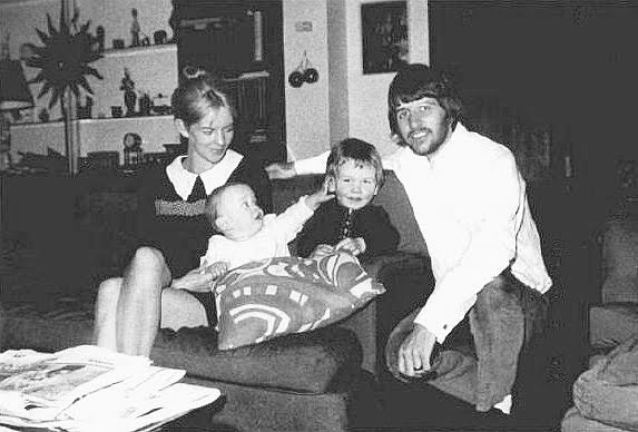 Women Of the Beatles: Family fun