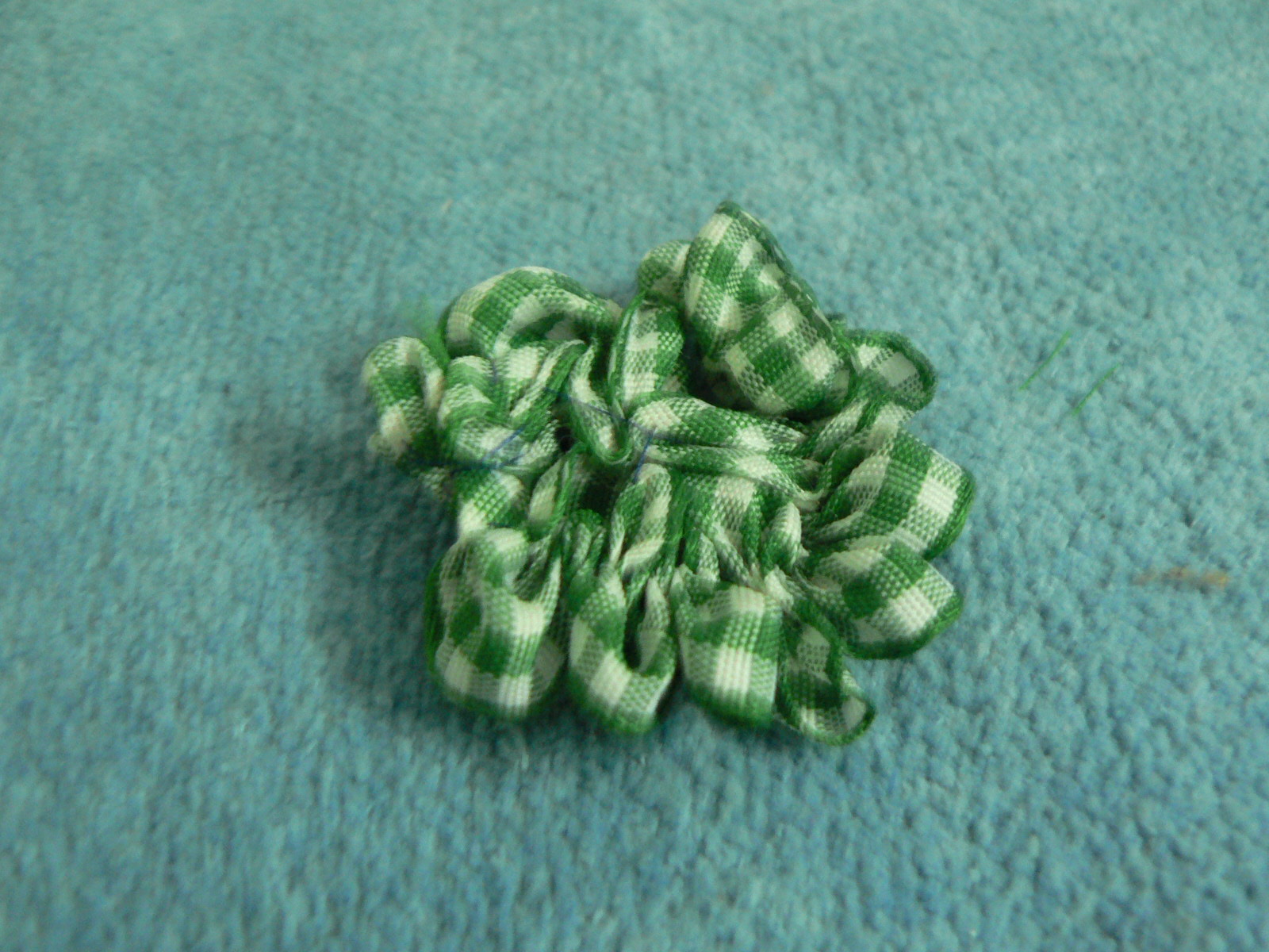 Juhi's Handmade Cards: Gathered Ribbon Flower Turtorial