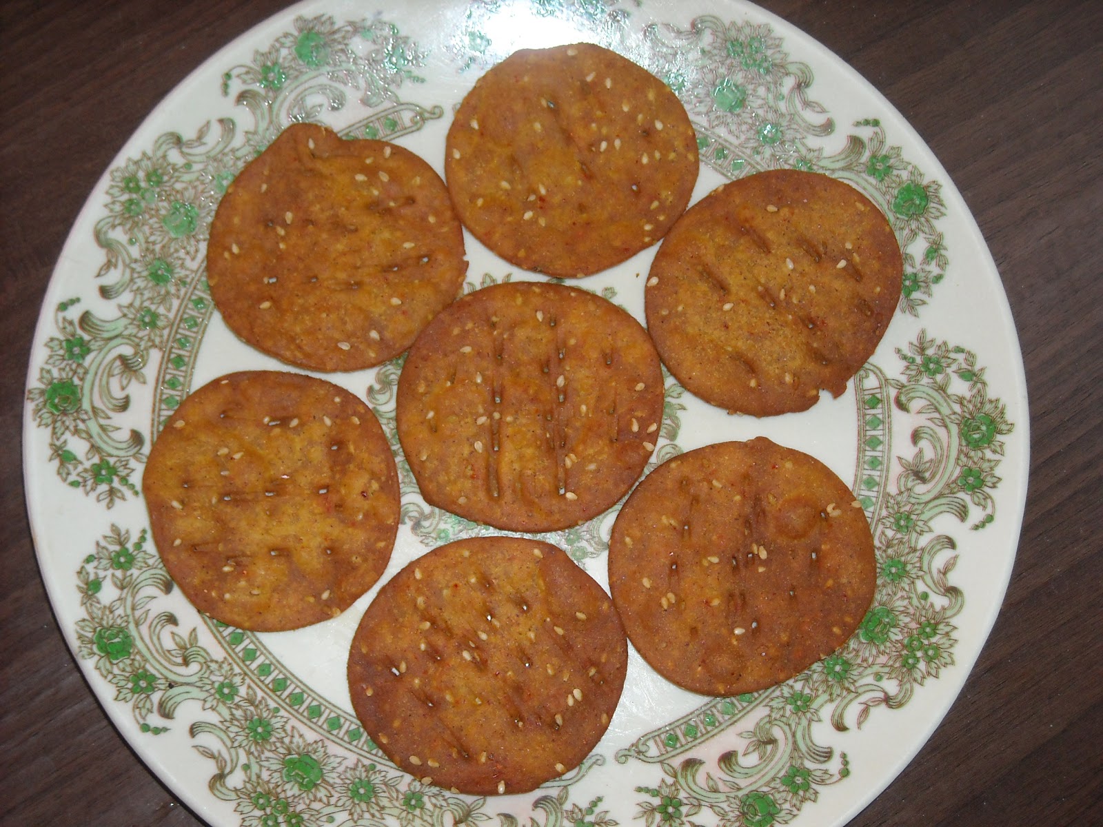 Khari Puri (Tikhat Mithachi Puri) | Recipes Recipe